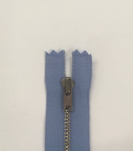 YKK broekrits 546 lichtblauw | 7740xx546